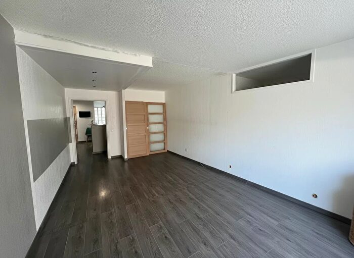 Appartement à vendre - Cagnes-sur-Mer, Centre-ville - 3 pièces - 1 chambre