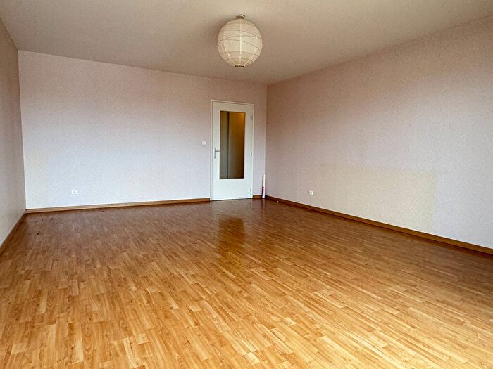 Appartement à louer - Maronniers-Neruda, Talant - 3 pièces - 2 chambres