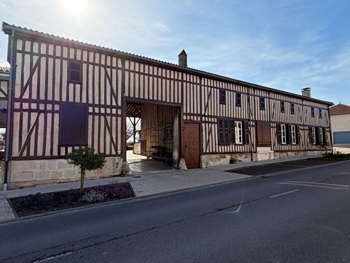 Maison à vendre - Vanault-les-Dames - 10 pièces - 5 chambres