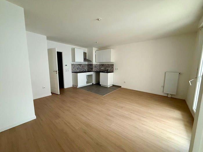 Saint-Pierre-du-Perray - Appartement 2 pièces à louer