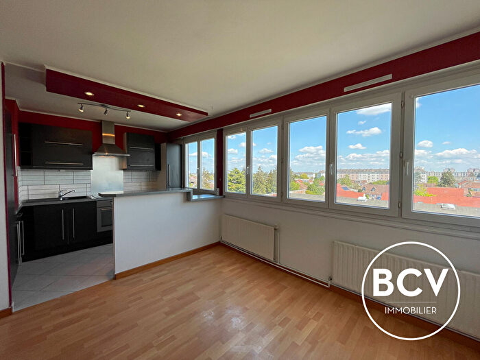 Lucé, Centre-ville : Appartement 2 pièces à louer