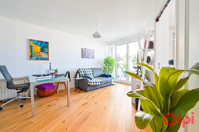 Appartement 2 pièces à Clichy, République, Victor Hugo, à vendre