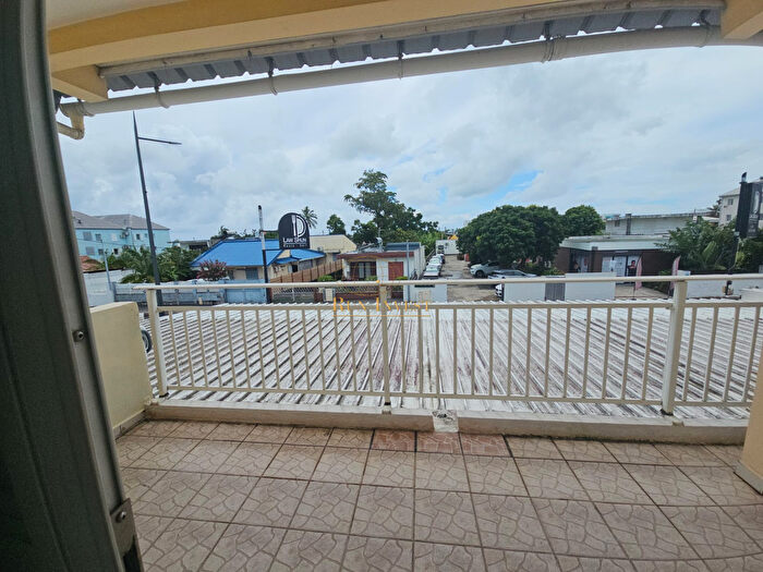 Appartement à louer - Saint-André, Mille Roches, Rivière du Mât les Hauts, Porte des Salazes - 2 pièces - 1 chambre