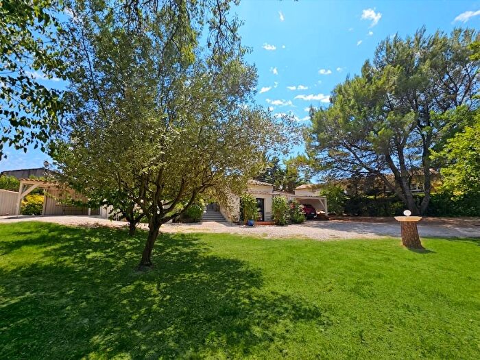 Maison 4 pièces à Uzès, à vendre