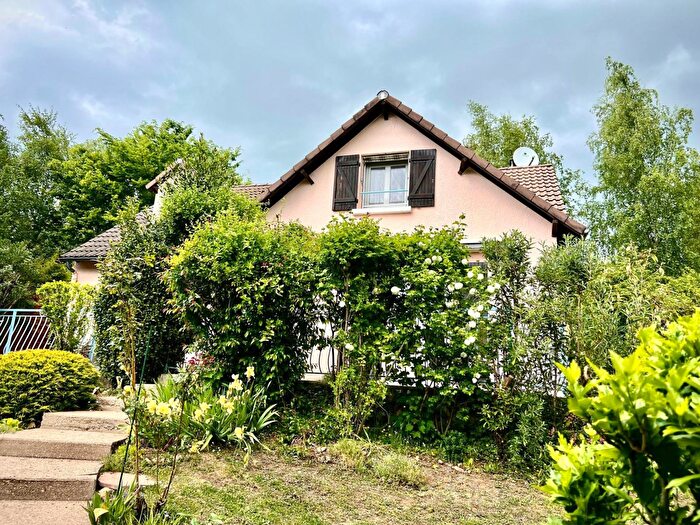 Maison à vendre - Villeneuve-sur-Yonne - 6 pièces - 4 chambres