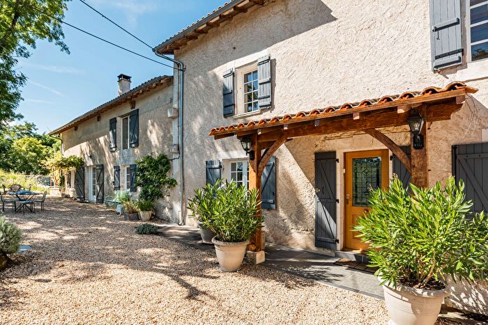 Maison à vendre - La Gonterie-Boulouneix - 7 pièces - 5 chambres