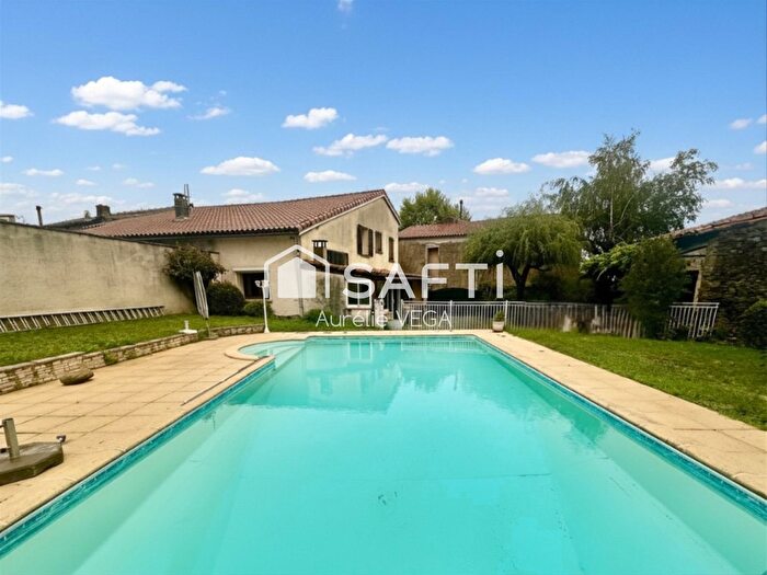 Maison à vendre - Aigues-Vives - 5 pièces - 4 chambres