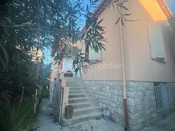 Maison à vendre - Toulon, Aguillon - 8 pièces - 4 chambres