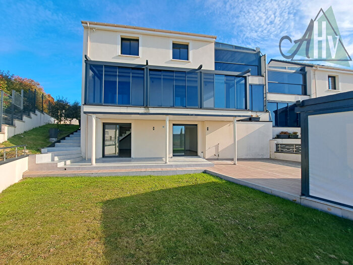 Maison à vendre - Sens - 7 pièces - 4 chambres