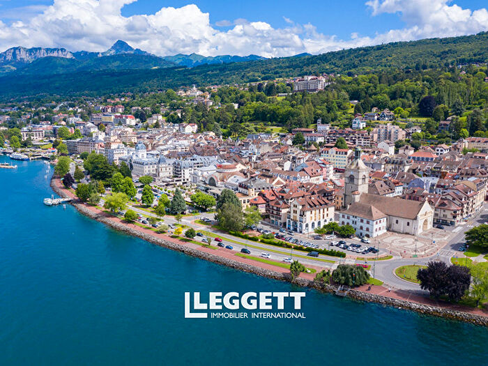 Appartement à vendre - Évian-les-Bains - 4 pièces - 3 chambres