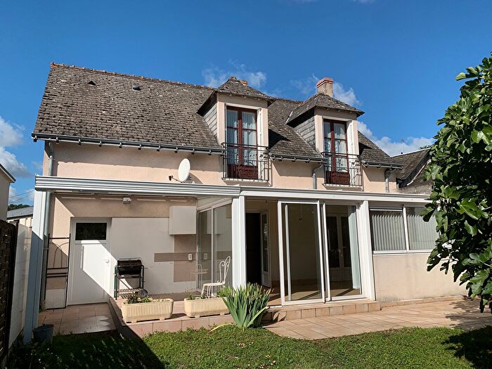 Maison à vendre - Vernou-sur-Brenne - 11 pièces - 7 chambres