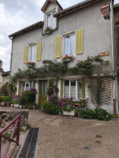 Maison à vendre - Saint-Yrieix-la-Perche - 4 pièces - 3 chambres