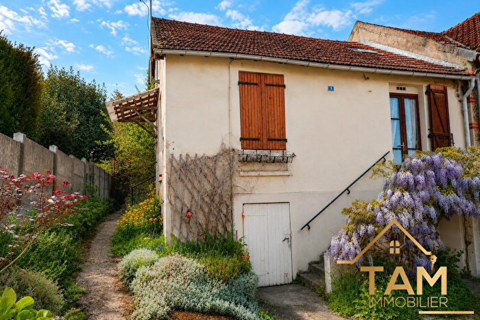Maison 4 pièces à Fontenay-le-Fleury, Chapelle Saint-Jean, à vendre