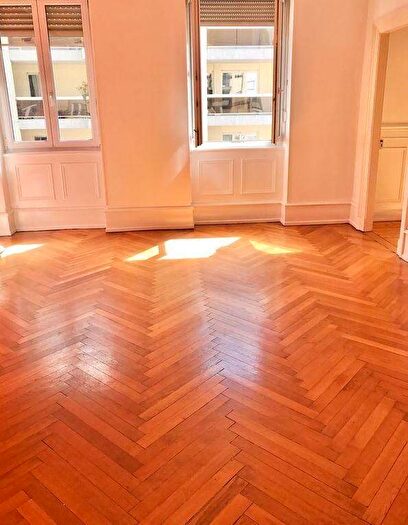 Appartement à louer - Strasbourg - 3 pièces - 2 chambres