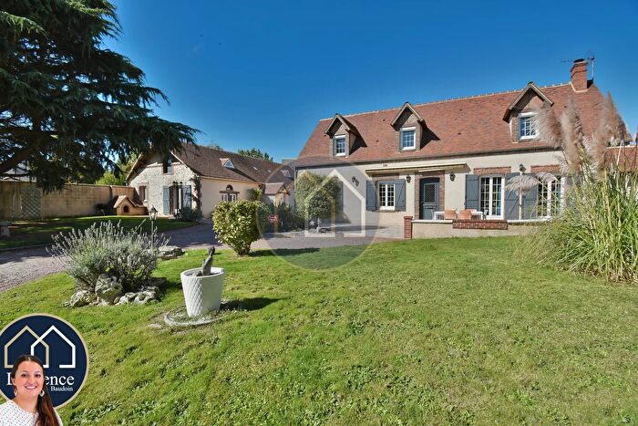 Maison à vendre - Tremblay-les-Villages - 14 pièces - 8 chambres