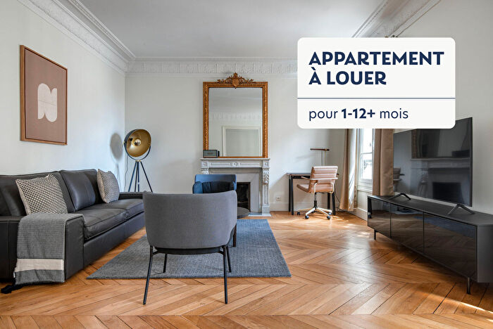 Appartement 4 pièces à Paris 8ème, Mairie, à louer