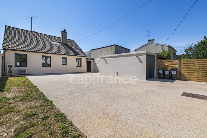 Maison 6 pièces à Sainte-Geneviève-des-Bois, Emile Zola, Bois Clairs, à vendre