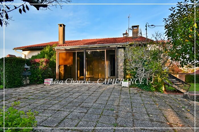 Maison à vendre - Auch, Faubourgs - 7 pièces - 4 chambres