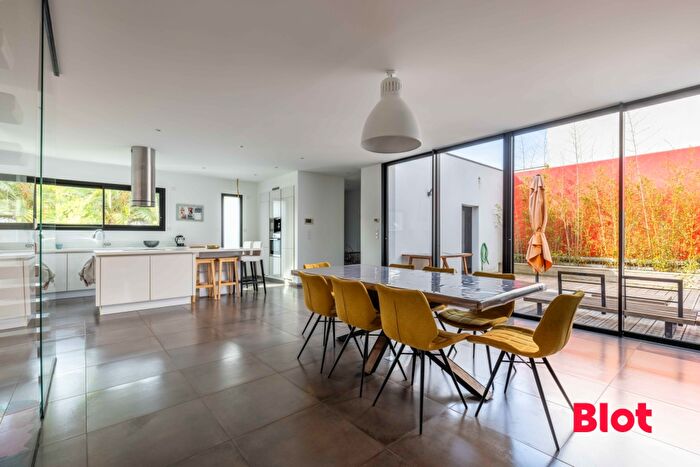 Maison à vendre - La Mézière - 7 pièces - 4 chambres