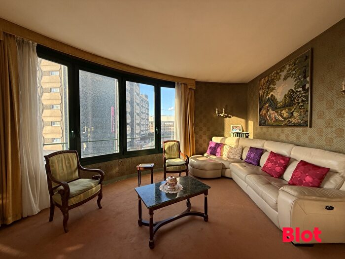 Appartement à vendre - Quartiers Sud-Ouest, Sacrés Coeurs - 4 pièces - 2 chambres