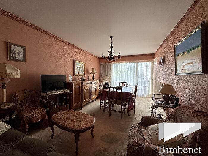 Appartement à vendre - Saint-Jean-de-la-Ruelle, Charles Beauhaire, Paul Doumer, Mairie - 3 pièces - 2 chambres