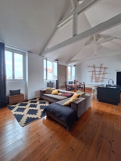 Appartement à louer - Pau, Centre-ville - 4 pièces - 3 chambres