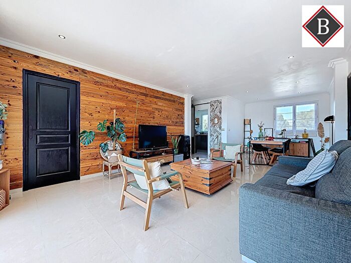 Appartement à vendre - Le Cannet - 4 pièces - 3 chambres