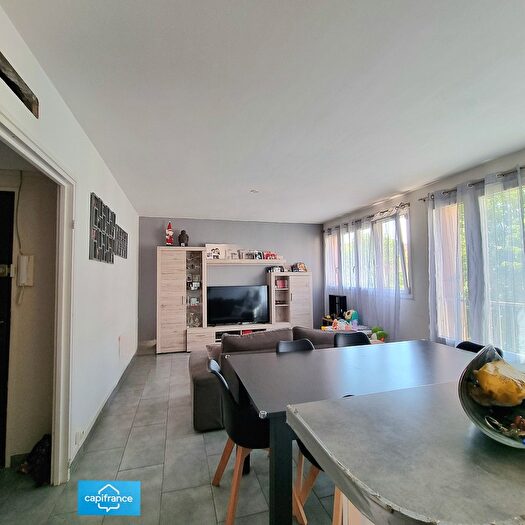 Appartement 4 pièces à vendre à Neuilly-sur-Marne, Carnot, République