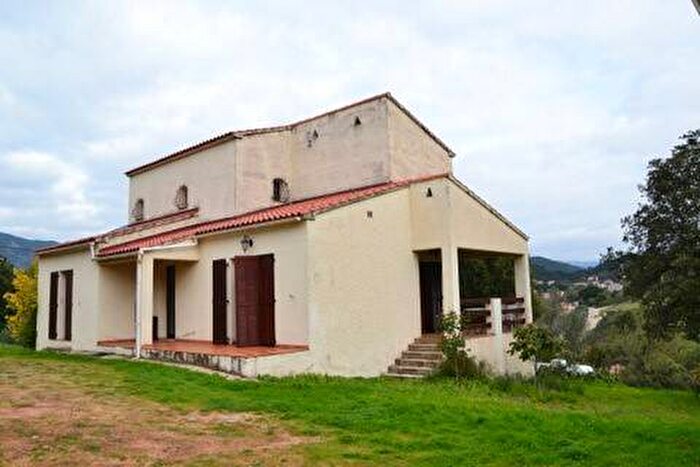 Maison 4 pièces à Peri, à louer