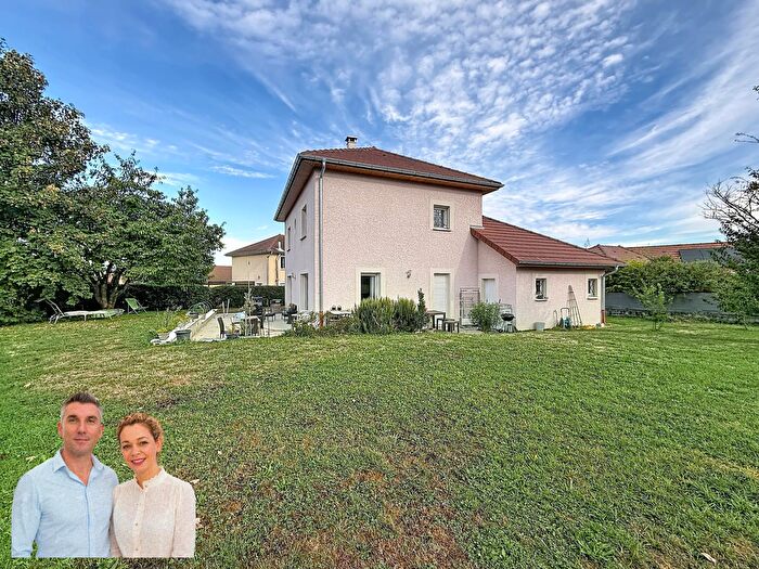 Maison 4 pièces à vendre à Charancieu