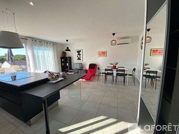 Maison 4 pièces à Champcevinel, à louer