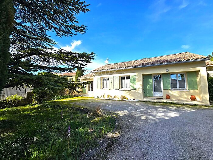 Maison à vendre - LIsle-sur-la-Sorgue, Névons - 4 pièces - 3 chambres