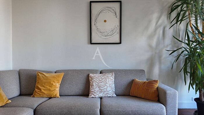 Appartement à louer - Saint Victor, Paris ème arrondissement - 3 pièces - 2 chambres