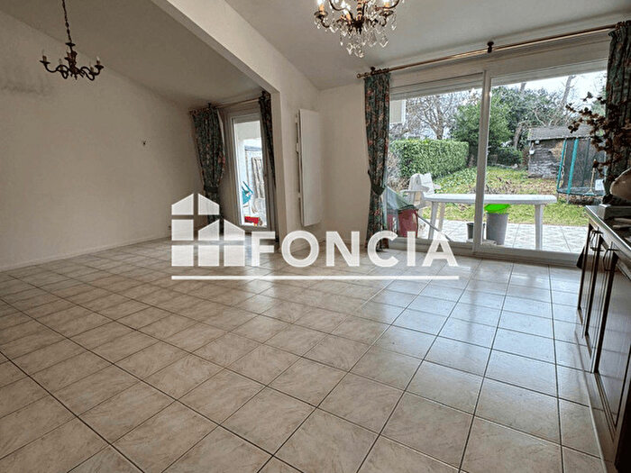 Maison à vendre - Savigny-le-Temple, Plessis-le-Roi - 4 pièces - 2 chambres