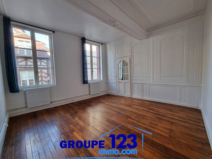Saint Germain-Hôtel de Ville-Saint Pierre, Auxerre - Appartement 3 pièces à louer