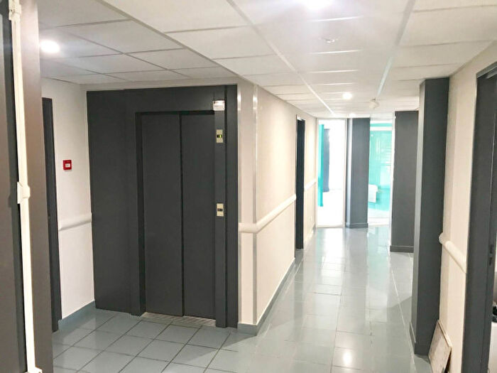 Appartement à louer - Hérouville-Saint-Clair, Centre-ville, Haute Folie, Grande Delle, Prestavoine - 1 pièce