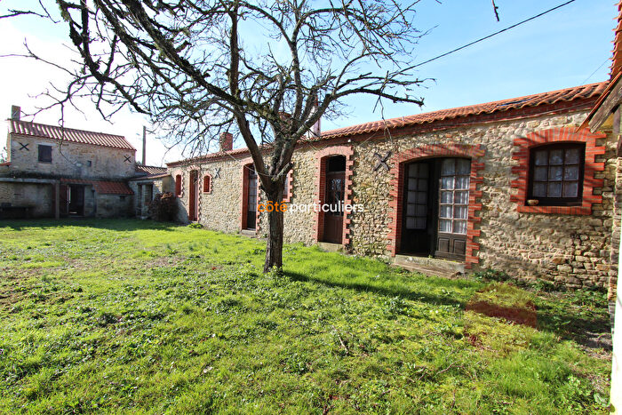 Maisons à vendre et appartements à louer - 1