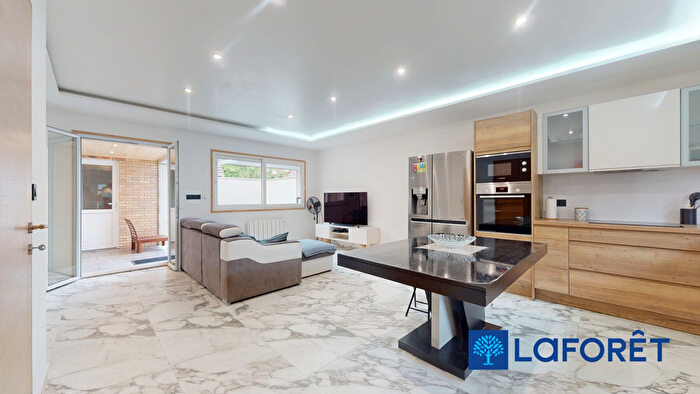 Athis-Mons, Mons, Plaine Basse : Maison 3 pièces à louer
