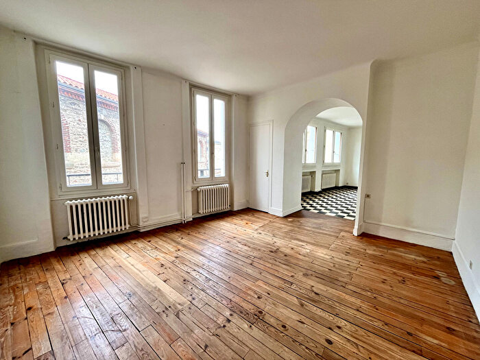 Appartement 4 pièces à Saint-Galmier, à vendre