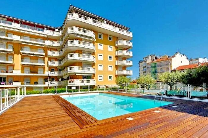 Appartement à vendre - Nice, Promenade des Anglais, Rue de France - 3 pièces - 2 chambres