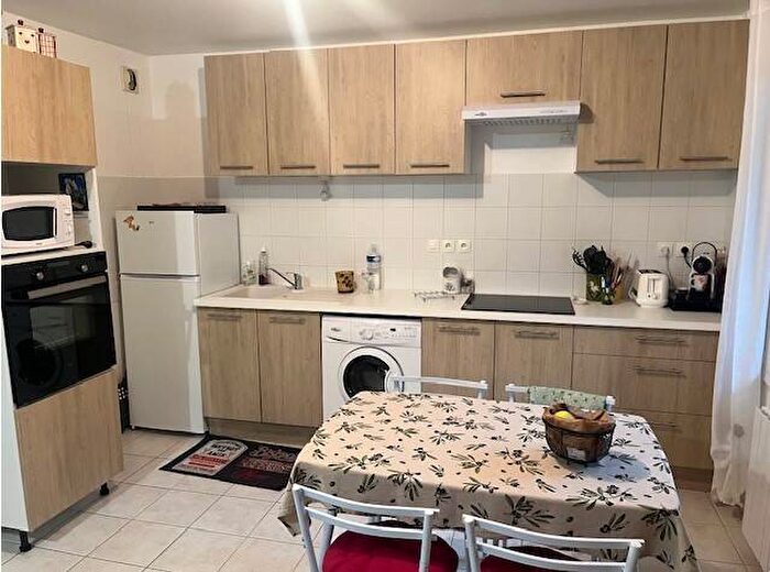 Appartement à louer - Genas - 2 pièces - 1 chambre