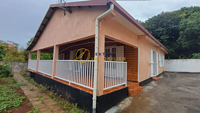 Maison à louer - Saint-Pierre - 3 pièces - 2 chambres