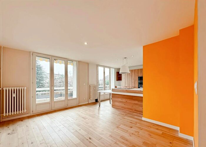 Appartement à vendre - Ambilly - 4 pièces - 3 chambres