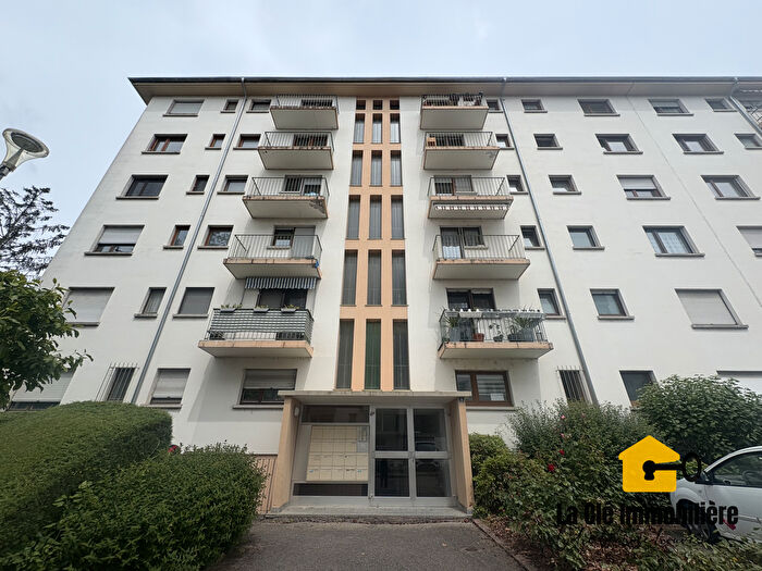 Appartement 3 pièces à vendre - Saint-Louis, Centre-ville