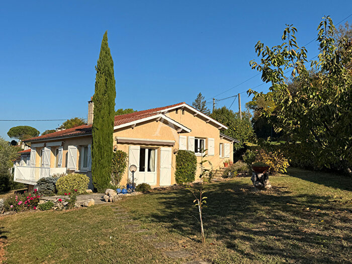 Maison à vendre - LIsle-Jourdain - 7 pièces - 5 chambres