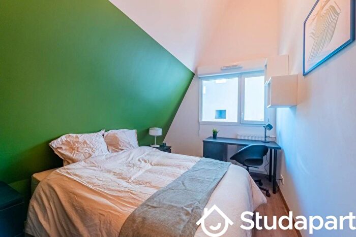 Appartement à louer - Bacalan, Bordeaux - 1 pièce - 5 chambres