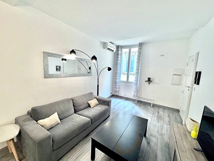 Nice, Vieux Nice - Appartement 2 pièces à louer