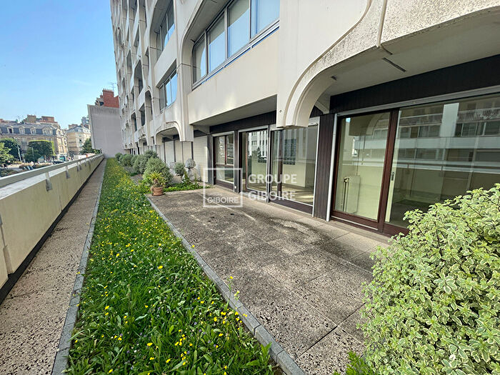 Quartiers Centre, Colombier - Appartement 2 pièces à vendre