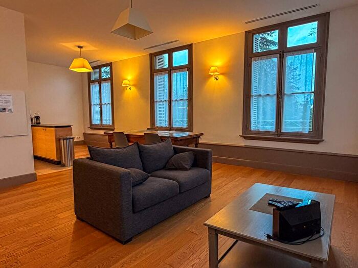 Appartement à louer - Tours - 3 pièces - 2 chambres