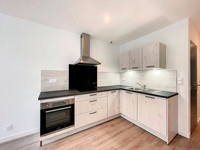 Appartement à louer - Sud, Saint-Flour - 3 pièces - 2 chambres